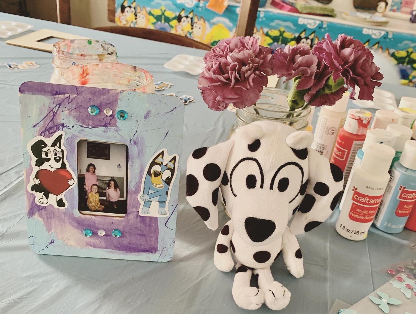 Host an Adorable DIY BLUEY Party! - lifeonfern.com