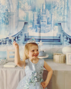 Host A DIY Winter Princess Party! - lifeonfern.com